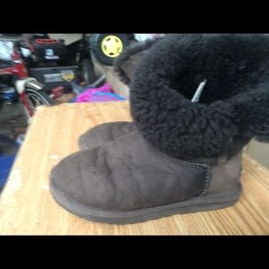 UGG | Shoes | Ugg 583 Bailey Button Chocolate Brown Boots | Poshmark